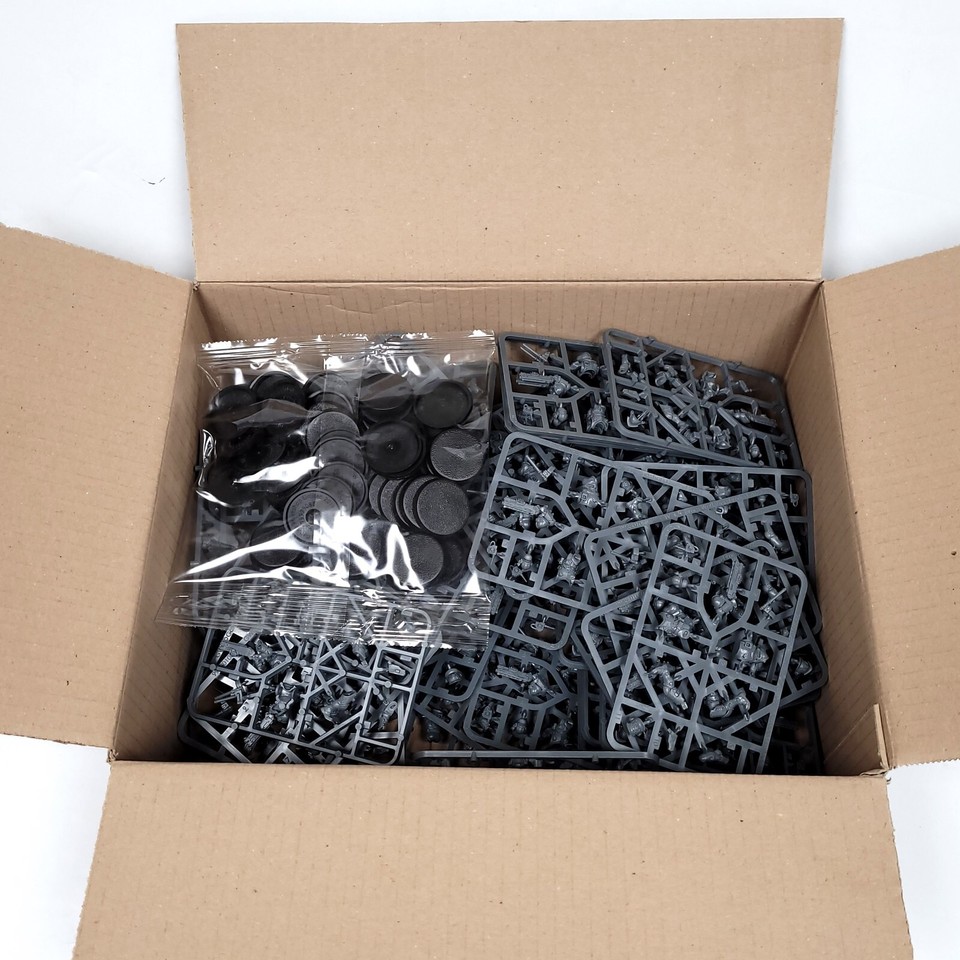 Lot of 50 Warhammer Miniatures Adeptus Arbites Arbitrator May 2023 ...