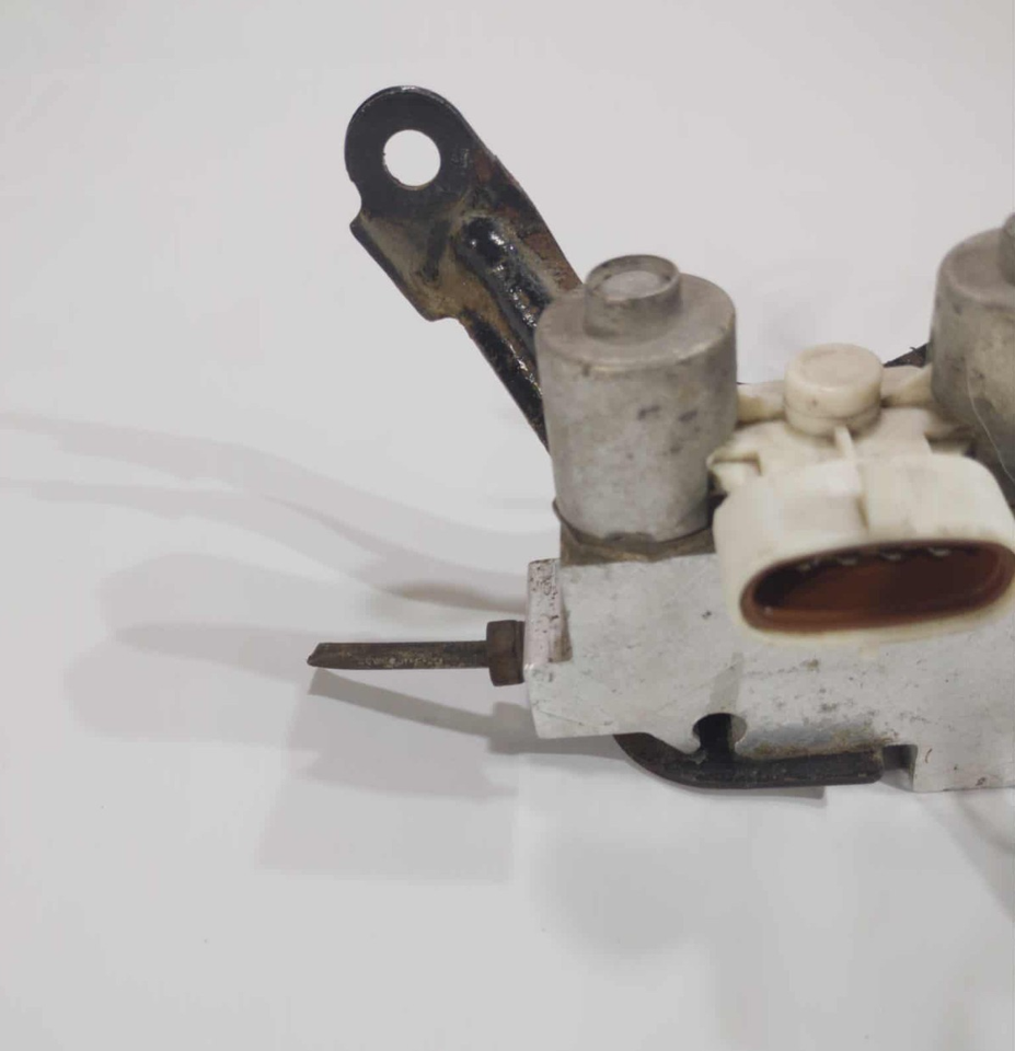 98 - 03 Ford Ranger B2500 Brake Pressure Metering Proportioning Valve ...