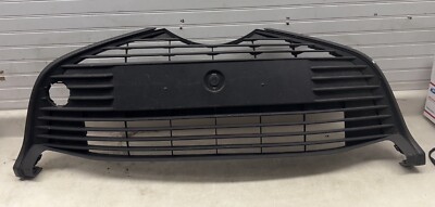 TOYOTA YARIS HATCHBACK LOWER GRILLE 53102-0D040 OEM 15 16 17 18 2015 ...