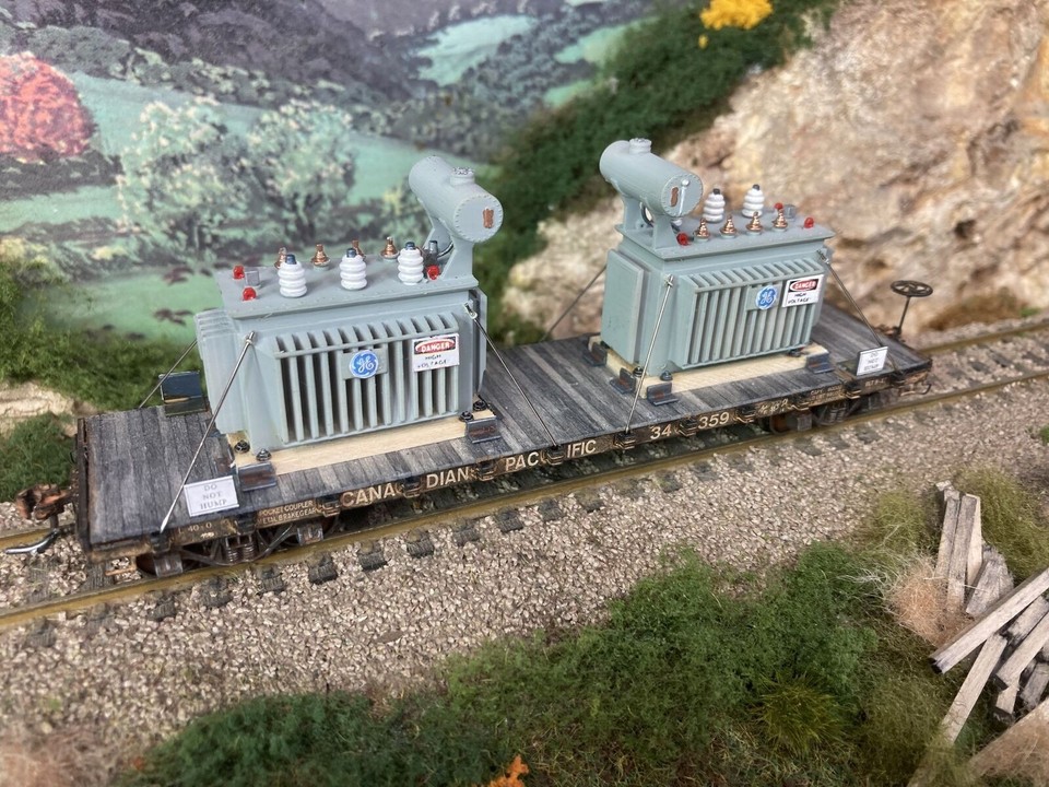 Medium Oil Filled Power Transformer Railcar/Flatcar Load (1:48th - O ...
