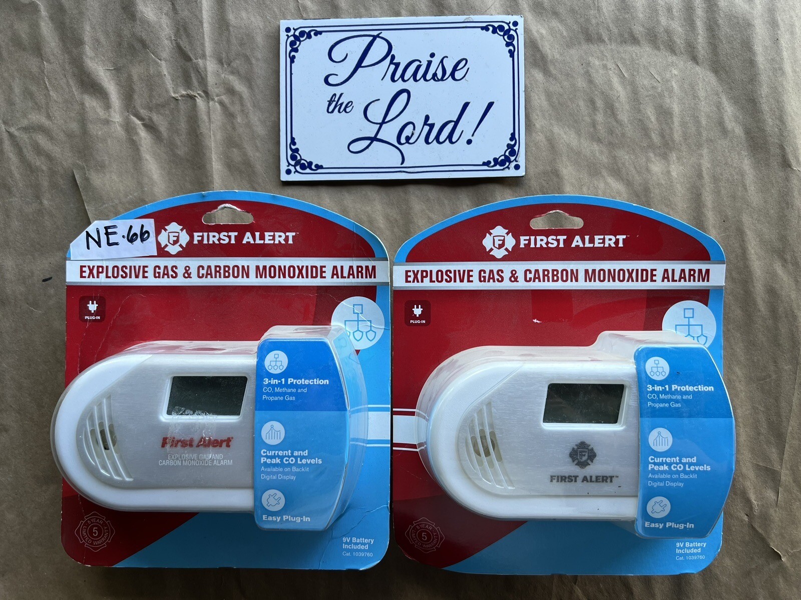 Two-First Alert 1039760 Explosive Gas & Carbon Monoxide Detectors New ...