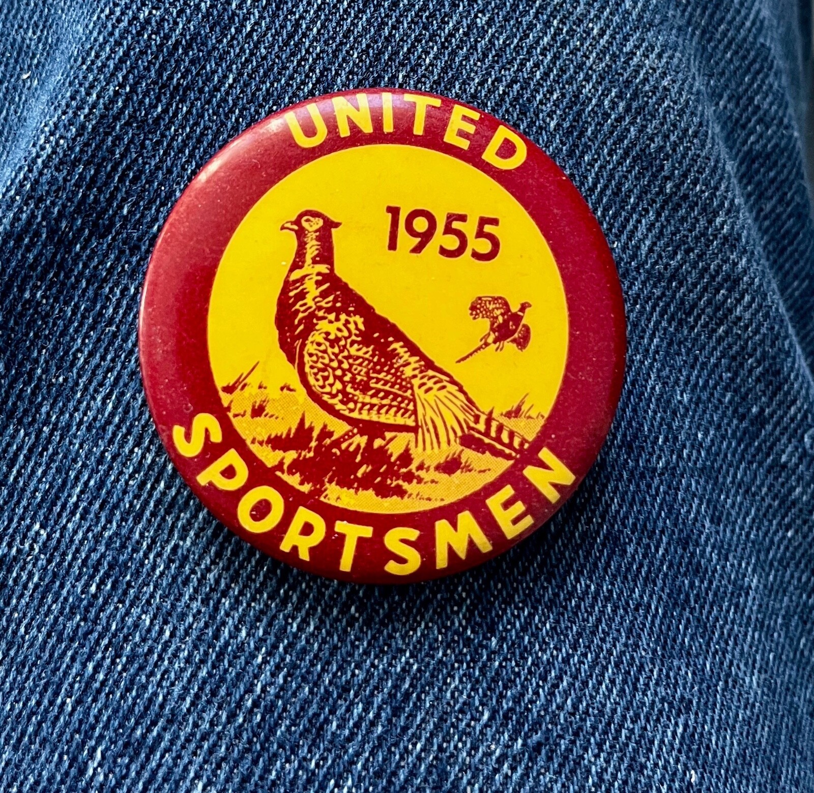 1955 United Sportsmen Maroon & Yellow Pheasant Pictured 1 3/4" Cello ...