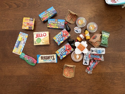 Zuru Mini Brands Mini Minis Fill the Fridge and Mini Brands Bundle 27 ...