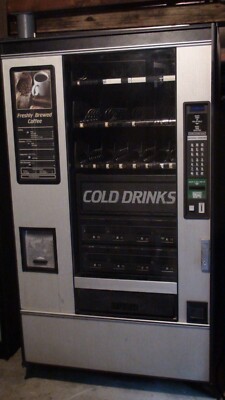 CRANE NATIONAL VENDOR 475/ SNACK / CANDY/ SODA /COFFEE/HOT CHOC ...