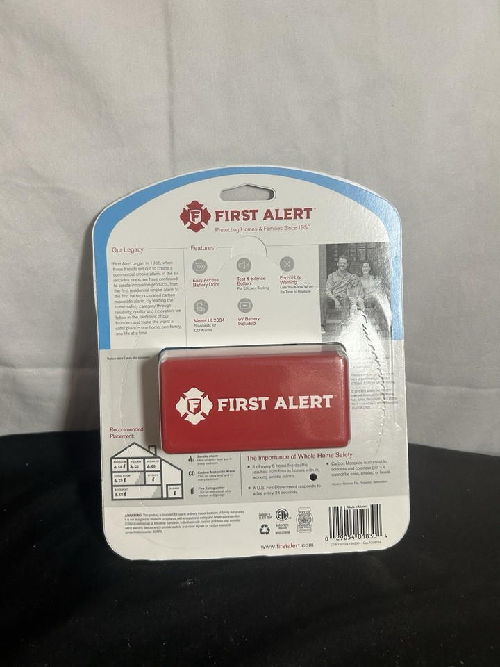 First Alert CO605 Carbon Monoxide Plug-In Alarm with Battery ...