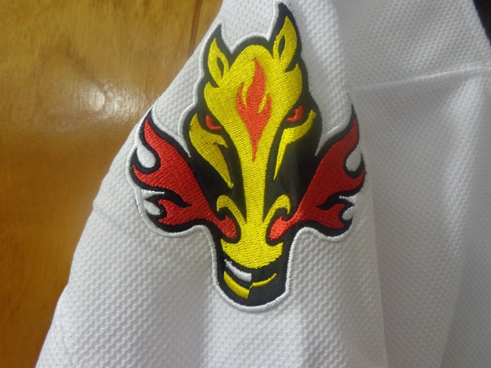 Calgary Flames #12 HOF'er Jarome Iginla Blasty Horse VTG Series Jersey ...