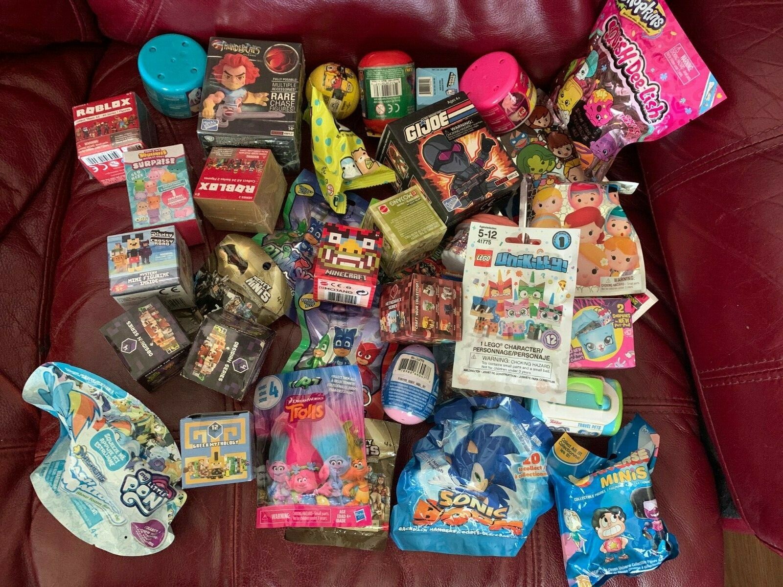 SURPRISE BLIND BAG RANDOM LOT Num Noms Roblox Minecraft Halo Marvel ...
