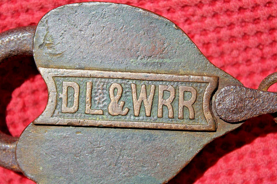 Delaware LACKAWANNA & Western Railroad Padlock Cast Brass DL&W Railway ...