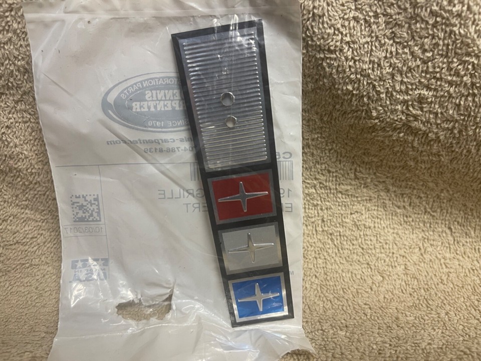 NEW DENNIS CARPENTER C5GY-8A223-I 1965 MERCURY COMET GRILLE EMBLEM | eBay