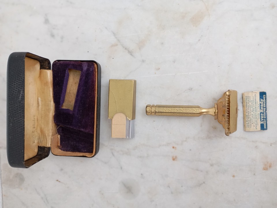 Vintage Gillette Safety Razor Ever-Ready Improved Gold Shaving 8 Blade ...
