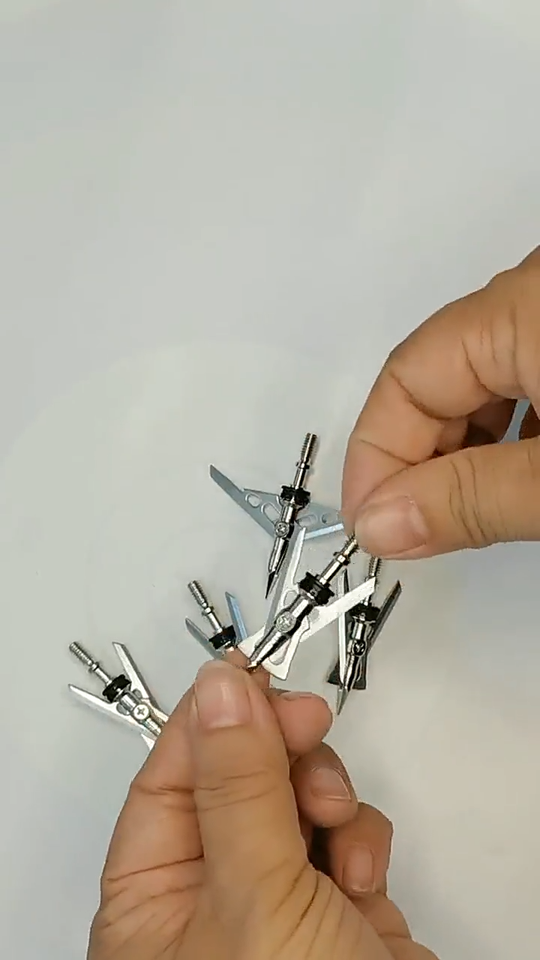 Arrowheads Broadheads Expandable 2 Blade Arrow Heads 100Gr 2.3" Cut ...