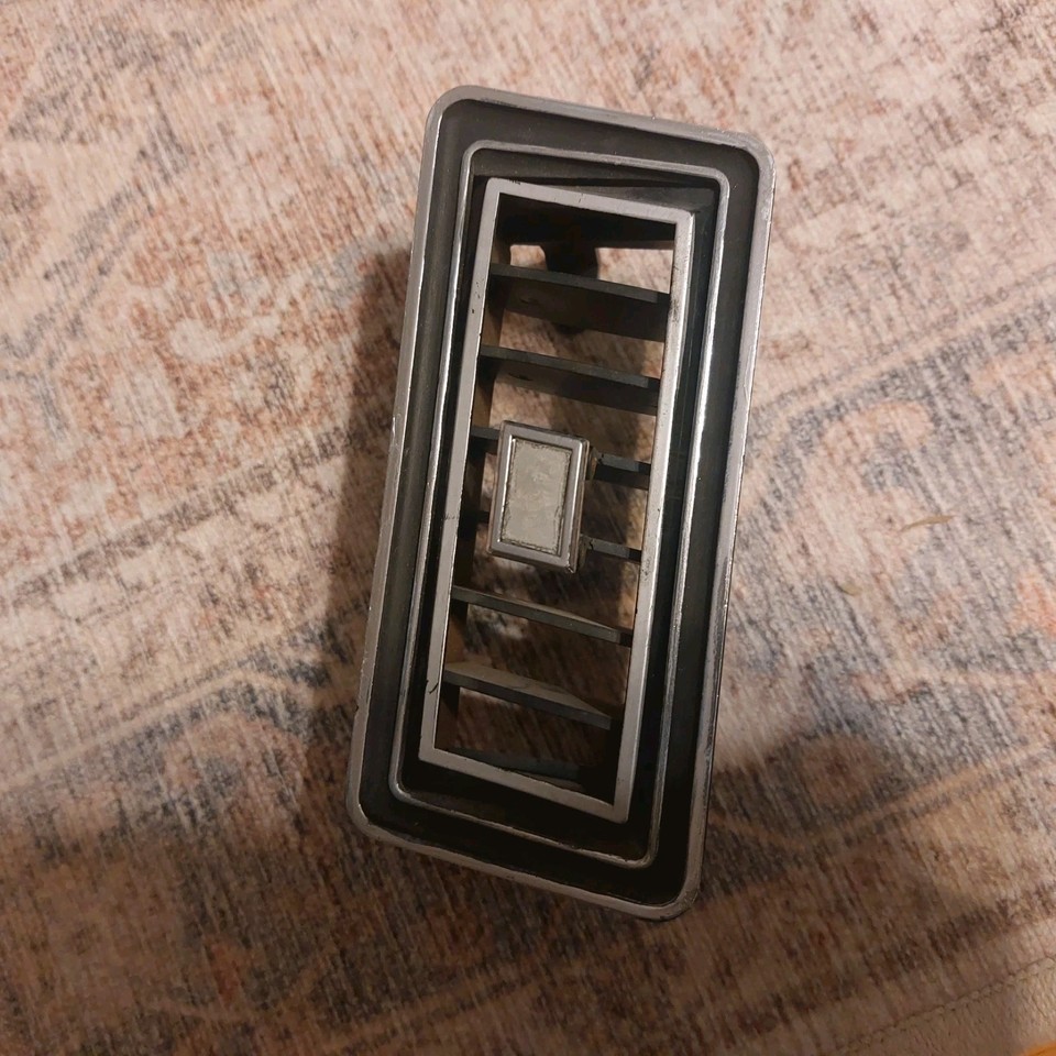 1970 1971 1972 Oldsmobile Cutlass 442 A/C RH Dash Vent GM OEM | eBay