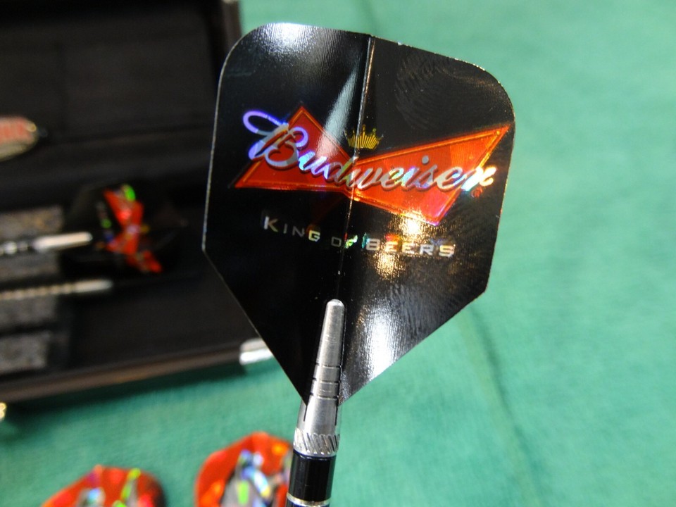 Piranha Razor Grip 22g Steel Tip Darts 90% Tungsten 19513 w/ Case 3 ...