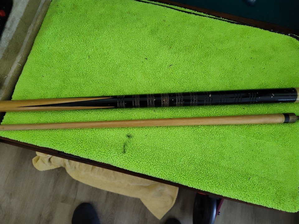 Aluminum Pool Cue Case 32 * 3 * 2 Hard Case Comes With 58 In Average ...