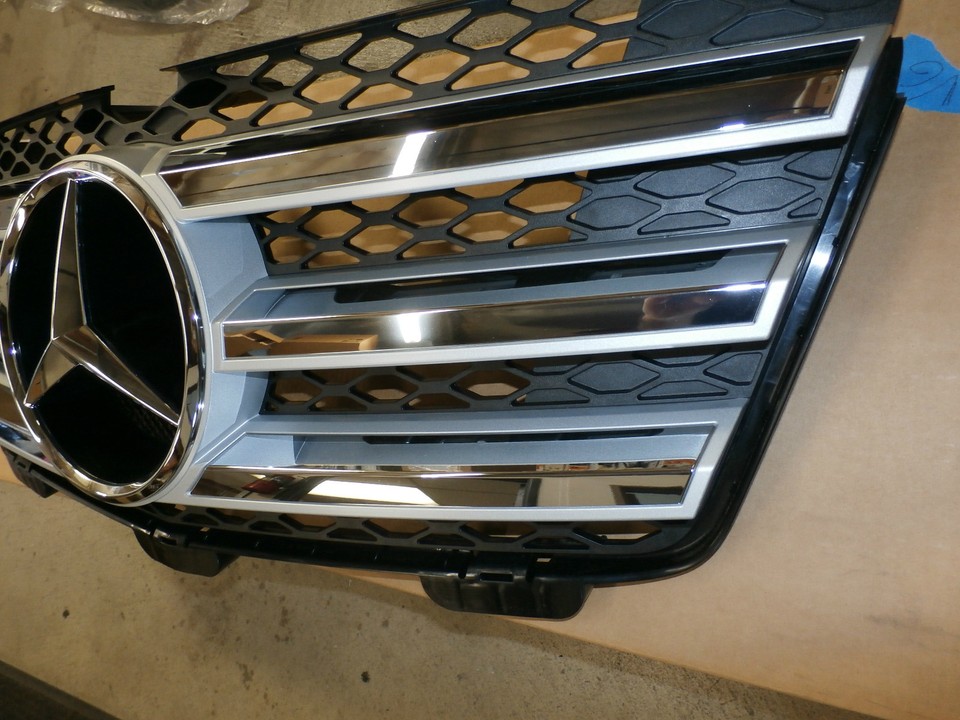 Mercedes-Benz GL-Class Genuine Front Grille Assembly NEW 2008-2010 ...
