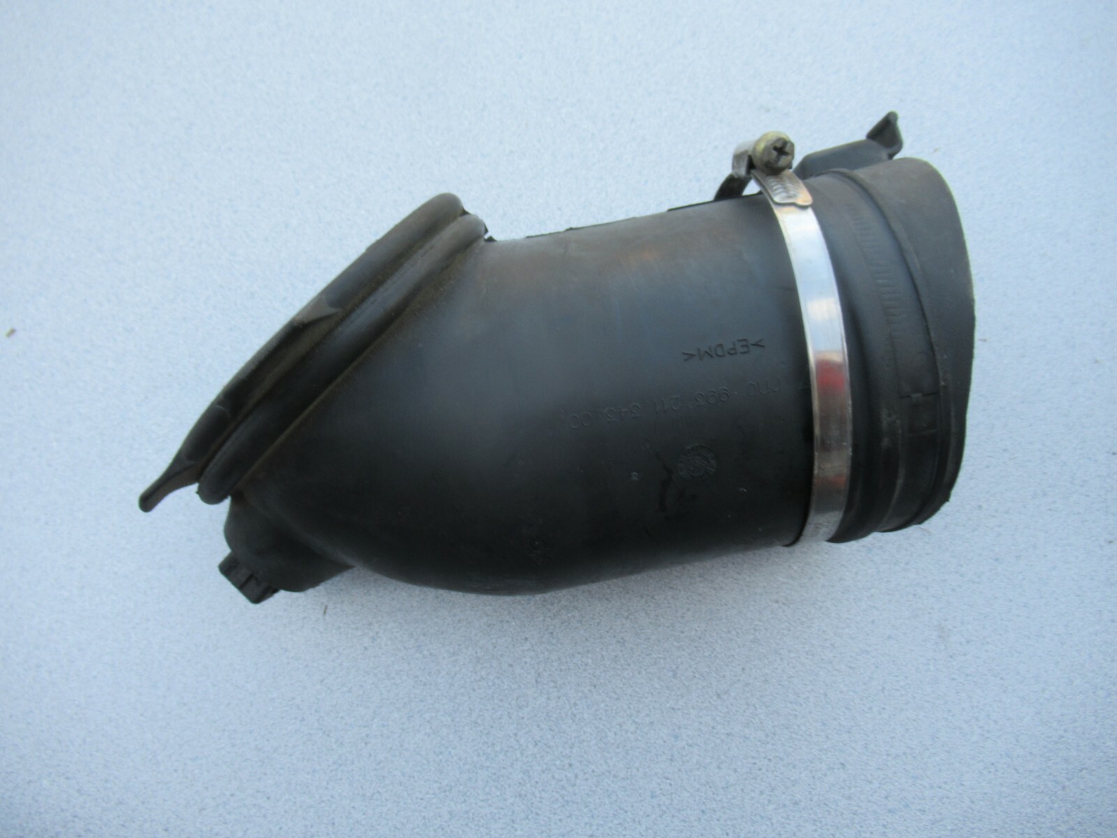 Porsche 911/993 Air Flow Tube Boot/Elbow Pipe 993 211 343 00 #5 C#995 ...