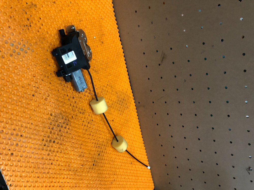 OEM Mercedes-Benz S W221 Rear Lid Lock A2217500085 Genuine for sale ...