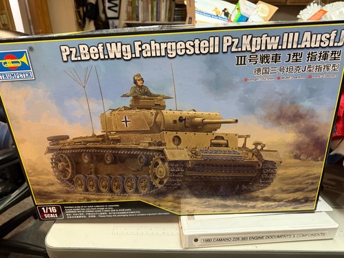Trumpeter kit # 00955 PZKPFW III Ausf J Command Tank (Pz.Bef.Wg ...