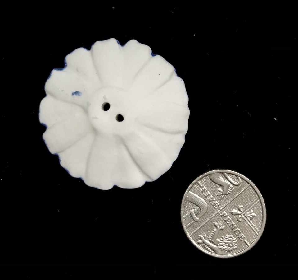 Vintage 3D Ceramic Clay White & Blue Flower Button, 33mm, 2 Hole ...