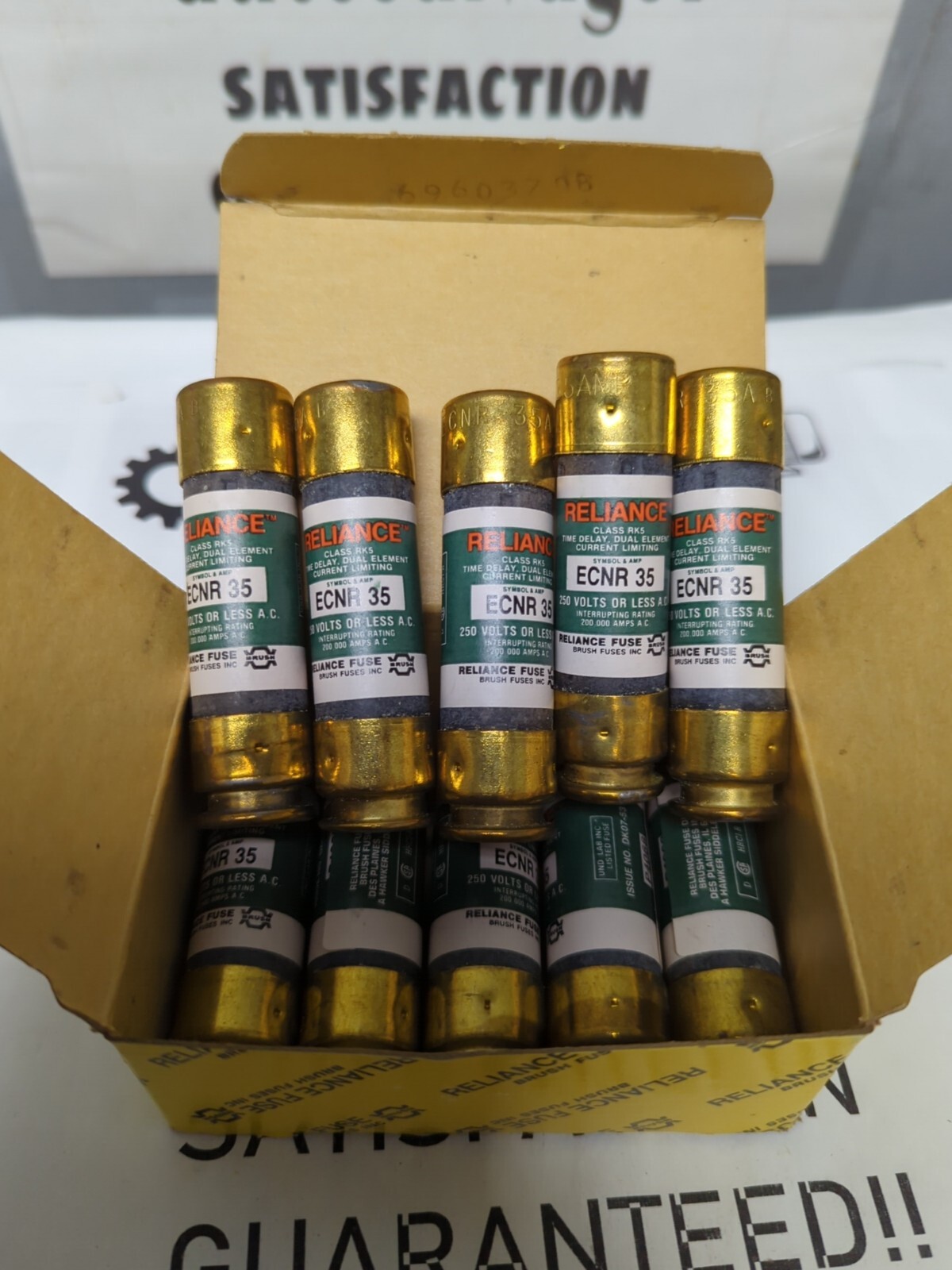 RELIANCE,ECNR-35,TIME DELAY 35 AMP 250V FUSES BOX OF 10 NEW | eBay