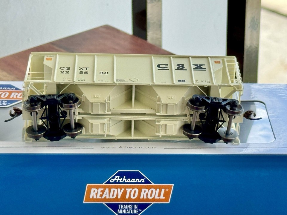 CSX PS 2600 Covered Hopper Athearn Ready To Roll ATH63767 CSXT 225538 ...