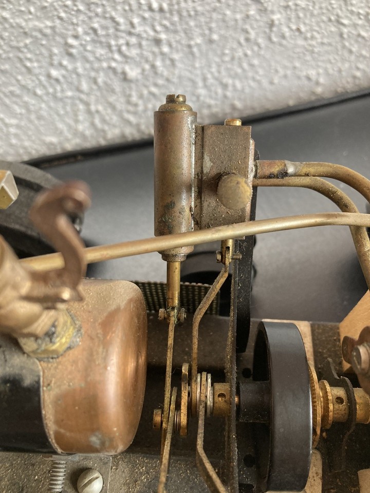 Handmade Model Steam Caterpillar Tractor | Model Machinist Live Steam ...