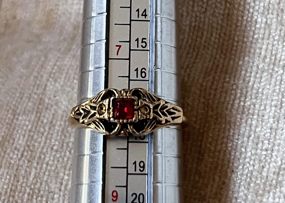 Vintage Victorian Style Gold Tone Ring w Square Red Stone and Green ...