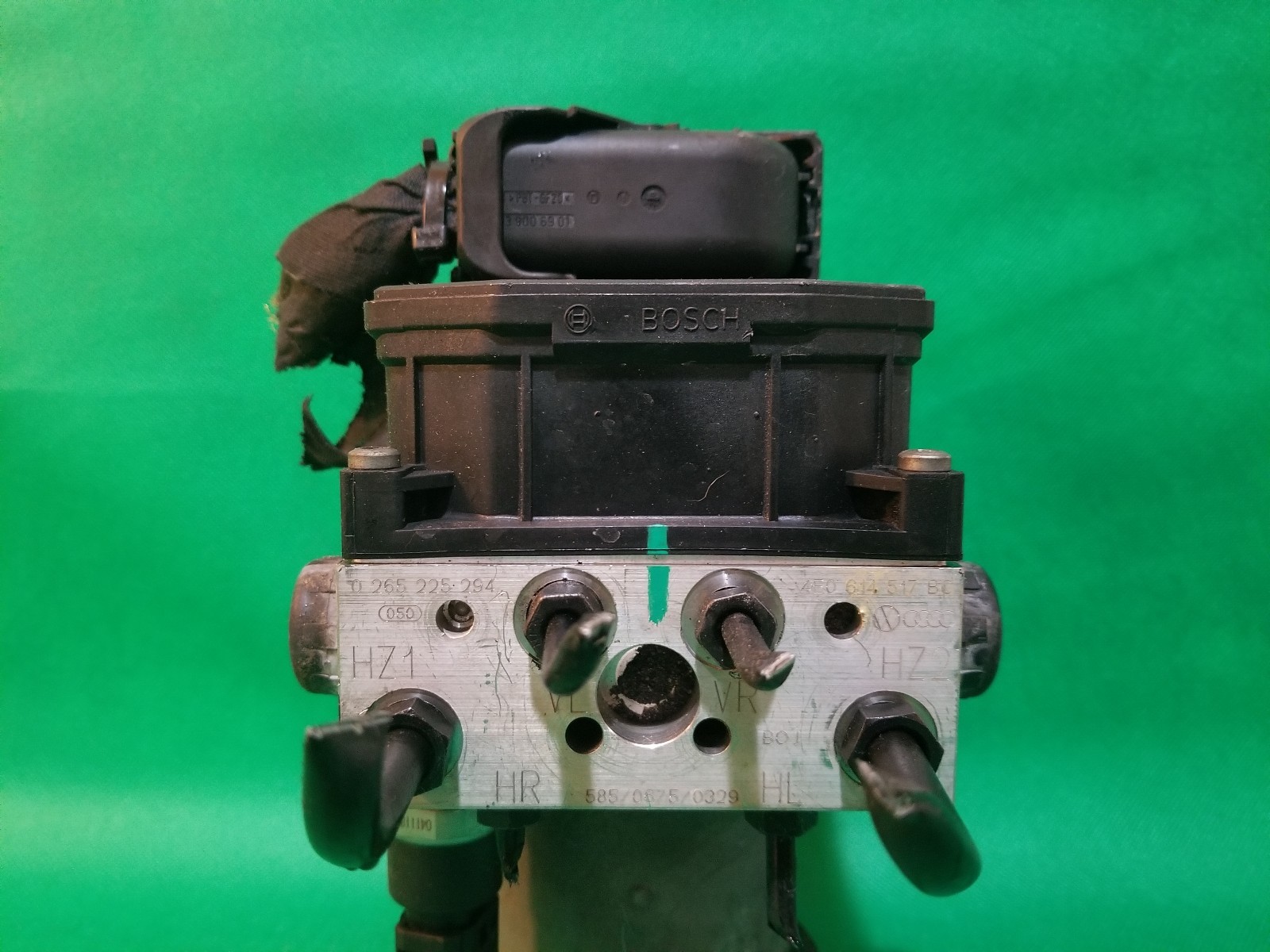 04-08 AUDI A8 ABS Anti-Lock Brake Pump Control Unit Module 0 265 950 ...