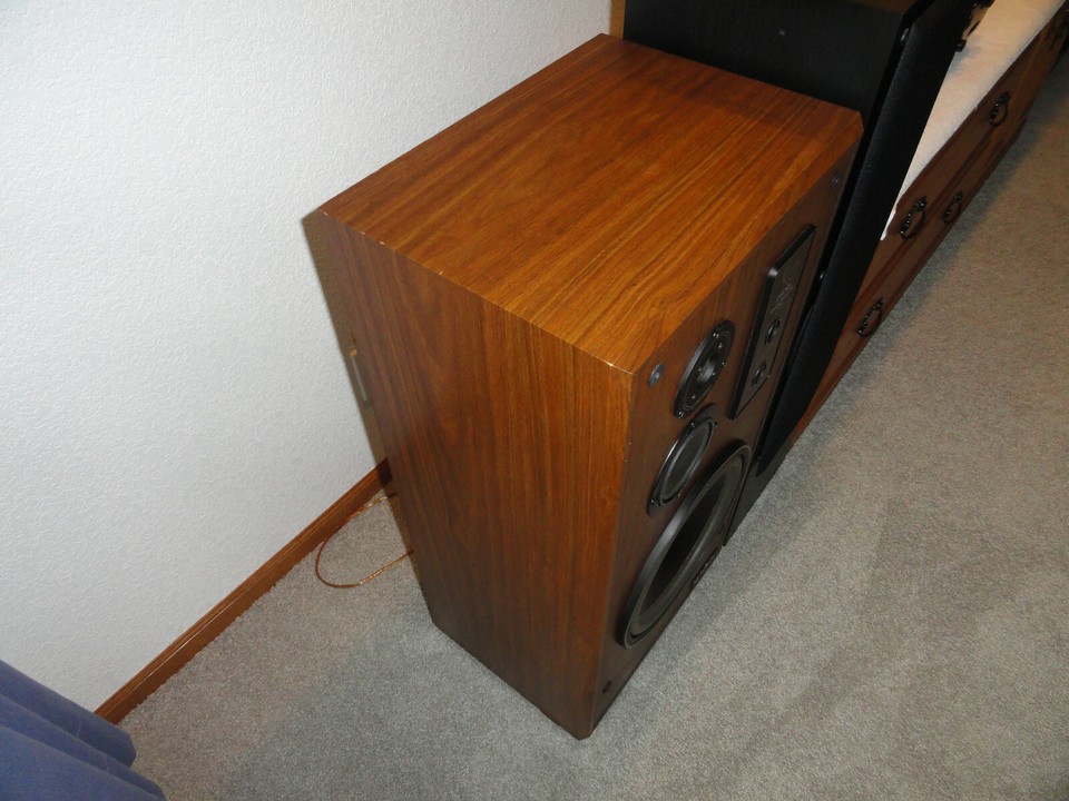 Vintage Infinity SM 120 Studio Monitor Floor Standing Speakers. local ...