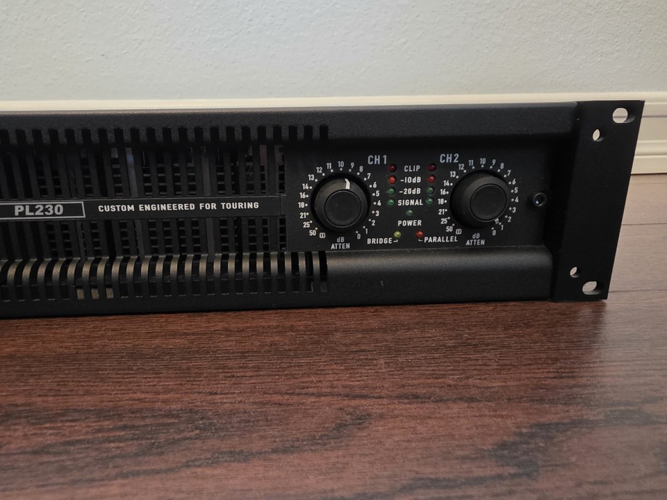 QSC PowerLight 2 PL-230 3000w 2-Channel Professional Power Amplifier ...
