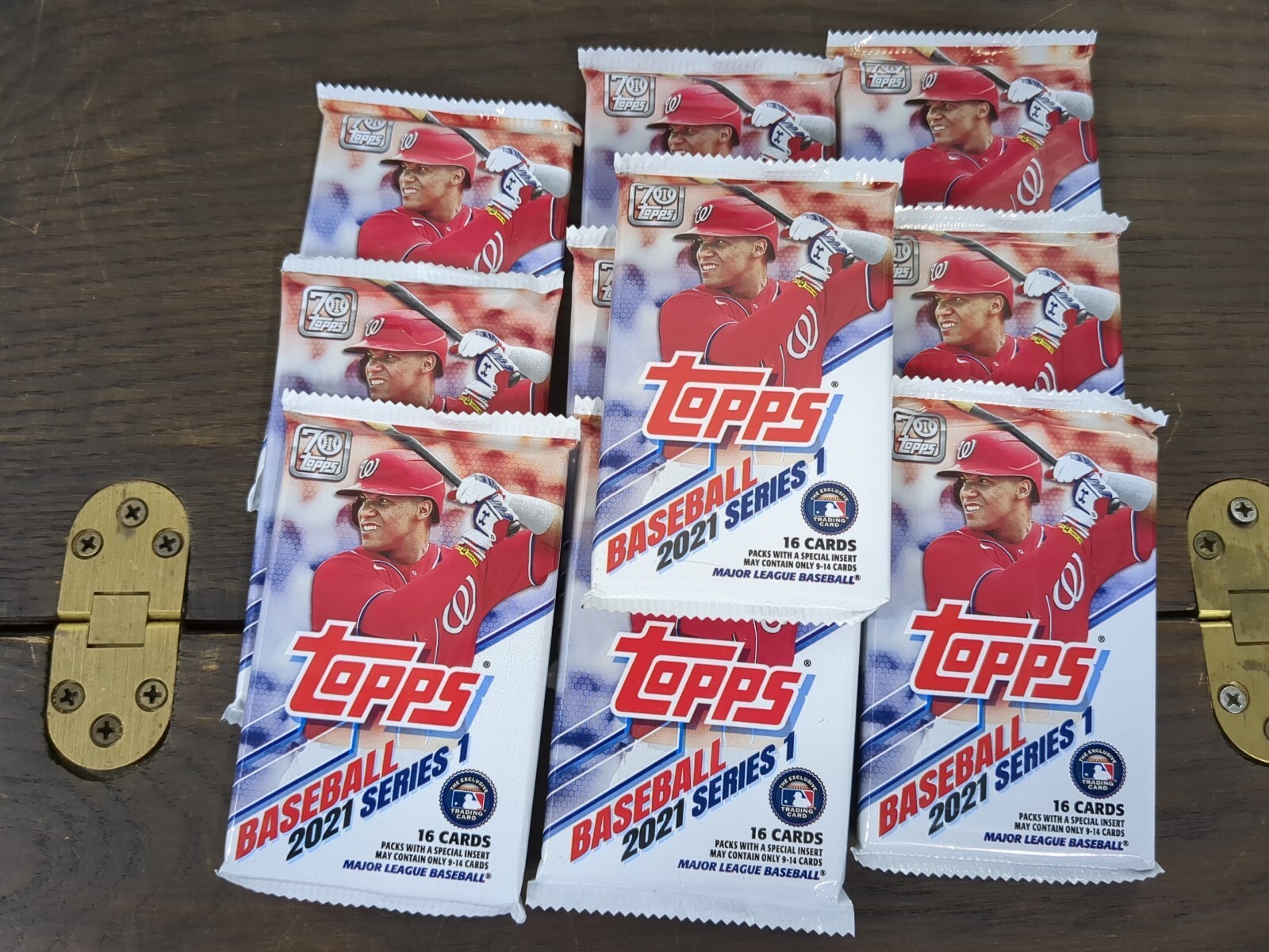 Lot of 10 - 2021 Topps Series 1 Baseball Pack- 16 Cards Pack sealed ...