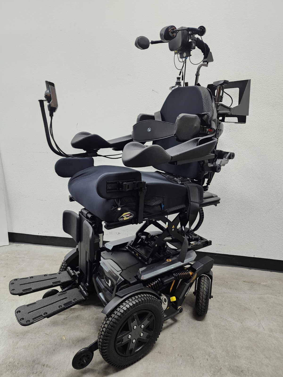 2022 PRIDE QUANTUM 4FRONT W/ 12" SEAT LIFT, TILT, RECLINE, LEG, HEAD CONTROL | eBay