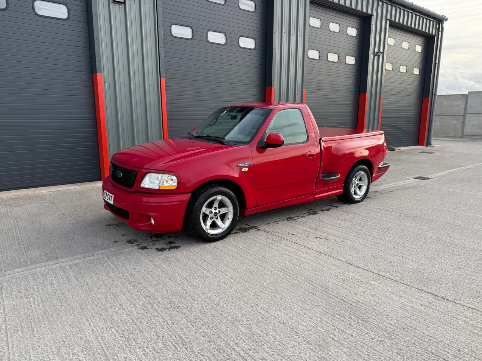 Ford F150 Svt Lightning 5.4l V8 Supercharged - UK American Cars