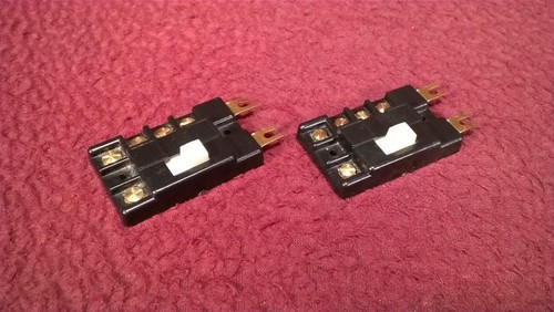 Lot #4 - HO MARX? (2) CONTROLS FOR REMOTE SWITCH TRACK - WHITE BUTTONS ...