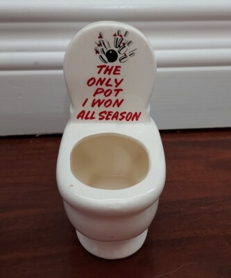 The Only Pot I Won All Season Universal Bowling & Golf Corp 1961 Toilet ...