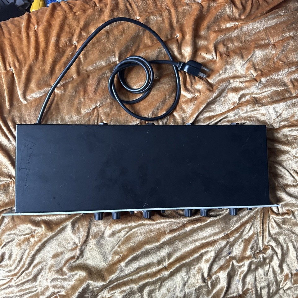 Behringer SNR202 2 Channel Denoiser 🎚️ Vintage Rack Noise Reduction XLR ...