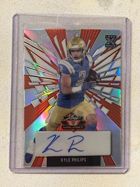 KYLE PHILIPS Titans 2022 Leaf Valiant Football Orange # 9/25 AUTO ...