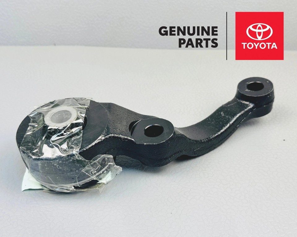 Genuine Toyota Land Cruiser LX470 Front Differential Support 52380 ...