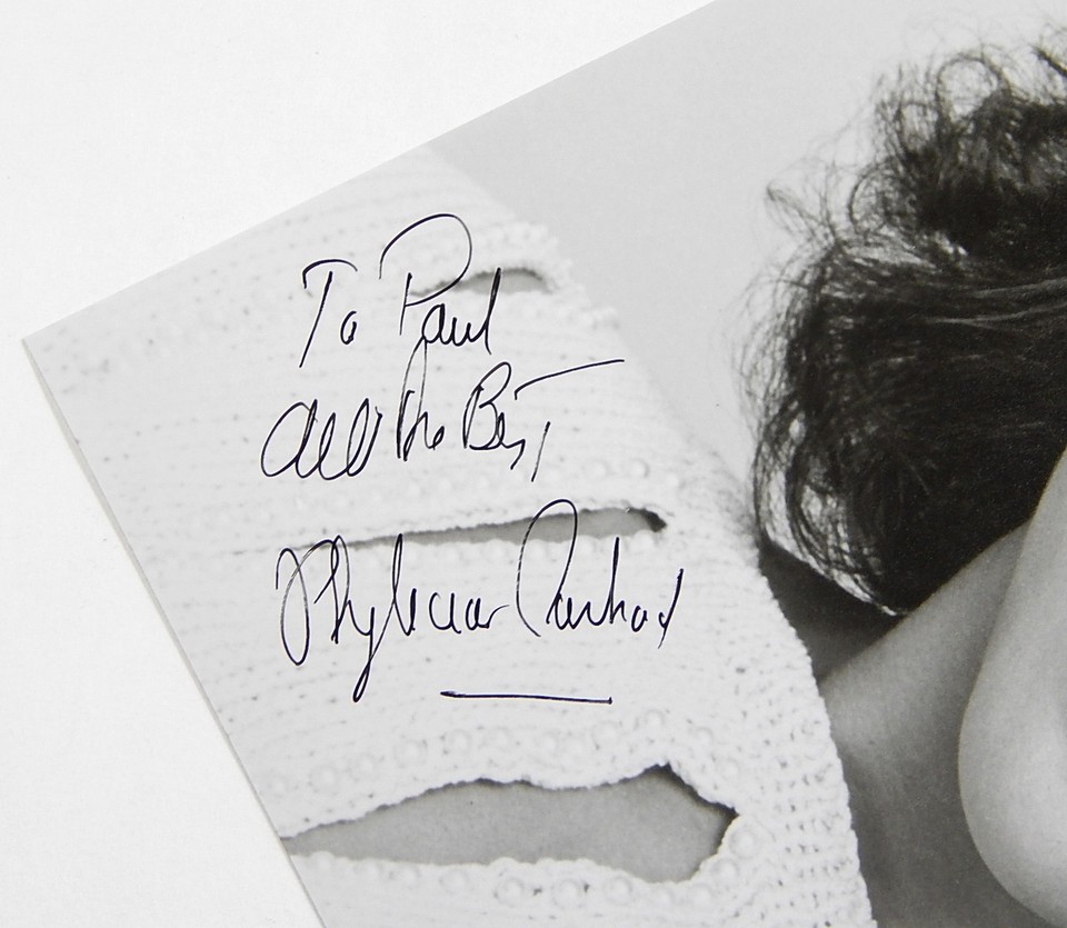 Phylicia Rashad Signed 8x10 B&W Auto Autograph Clair Huxtable | eBay
