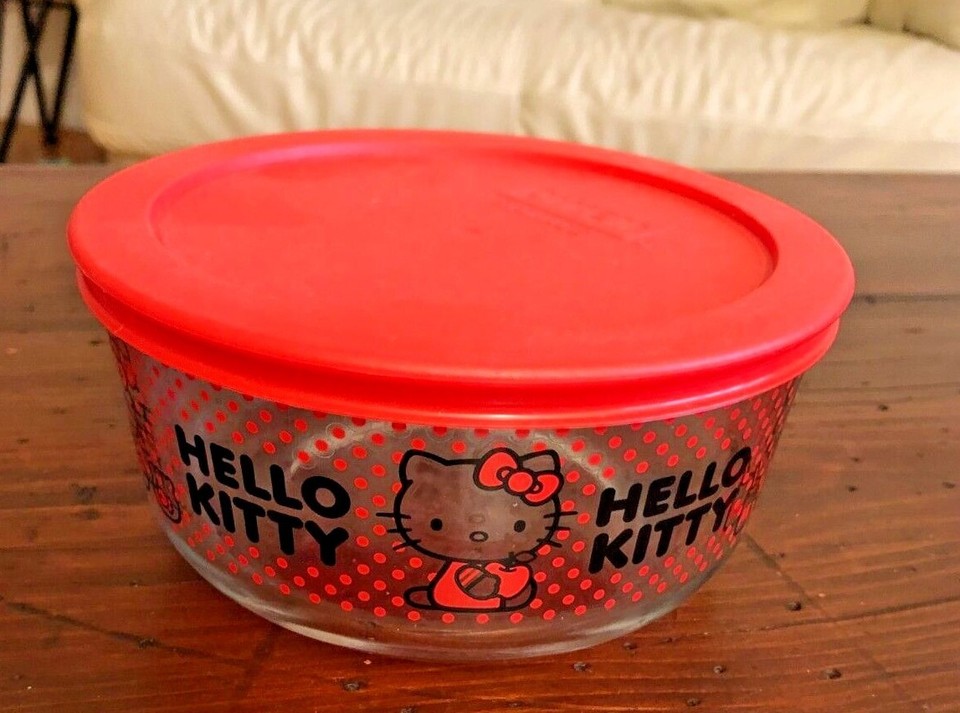 Corelle Hello Kitty dinnerware set, Pyrex Measuring Cup, Containers ...