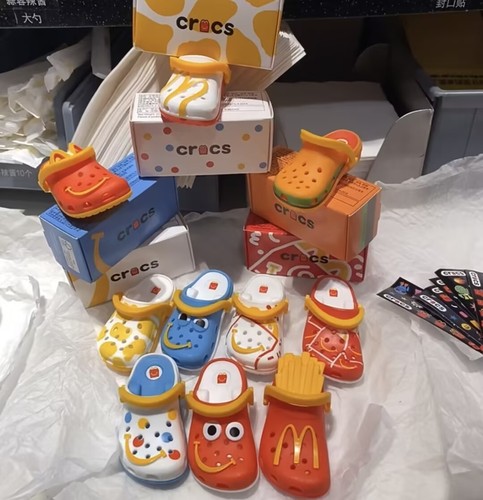 2024 McDonalds Mini Crocs Keychain Happy Meal Toys Completed Set All 10 ...
