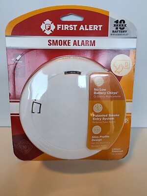 First Alert Slim Photoelectric Smoke and Fire Alarm with 10-Year ...