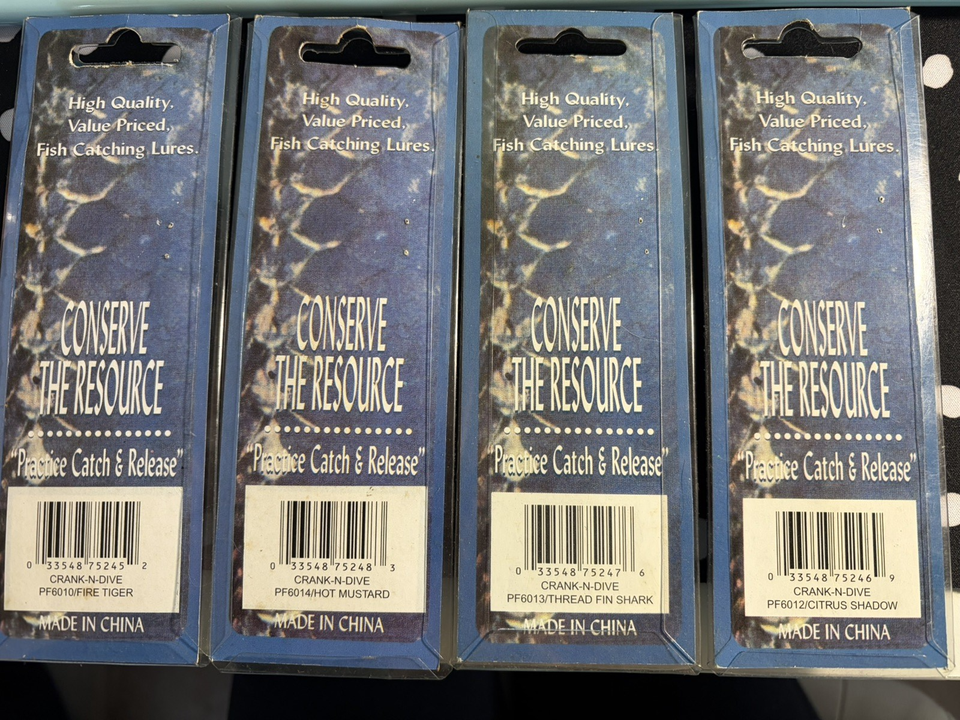 fishing lure lot 40 total of mixed lures of Bill Dance, Jimmy Houston ...