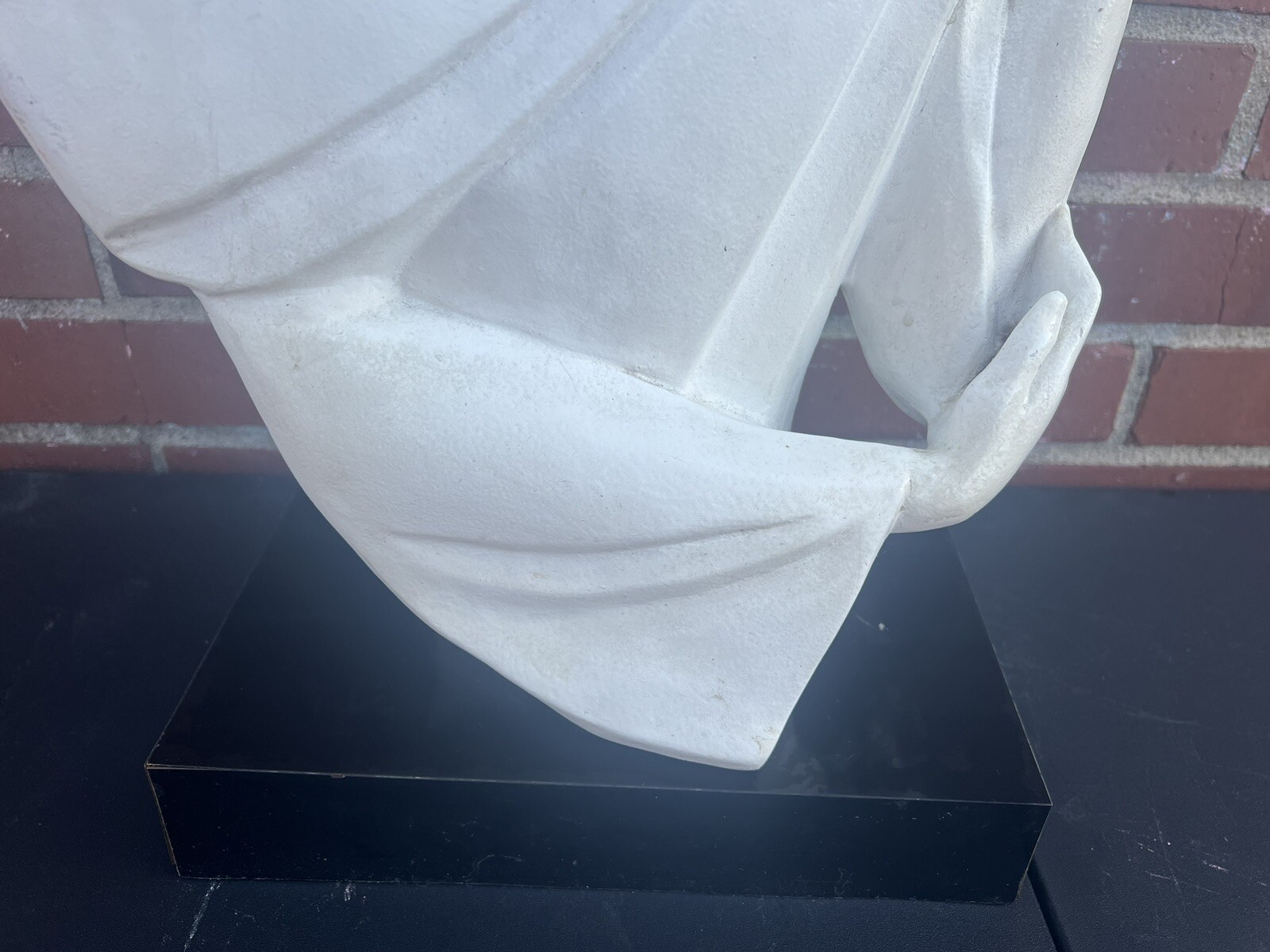 Mysterious I ” white sculpture by David Fischer for Austin Prod, 1980s ...