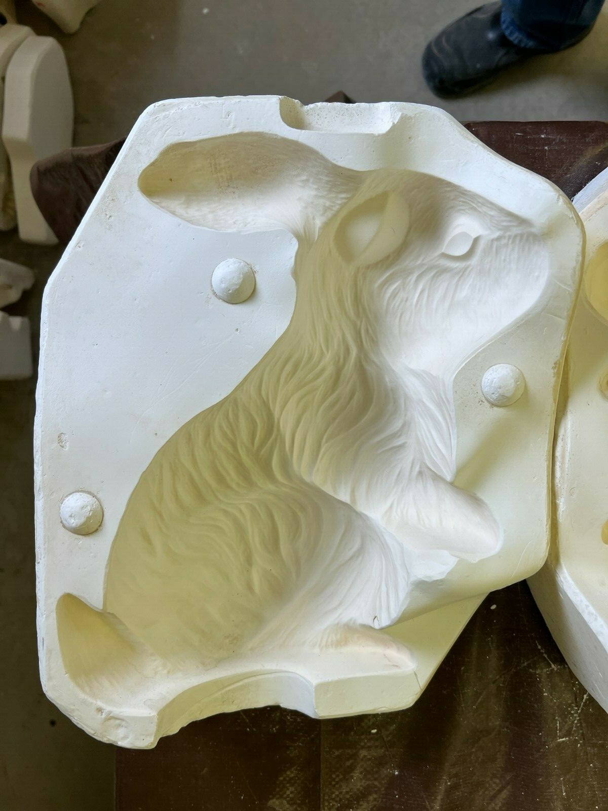 VINTAGE SCIOTO CERAMIC MOLD #S-1081 TALL STANDING BUNNY 12"T (2) MOLDS ...