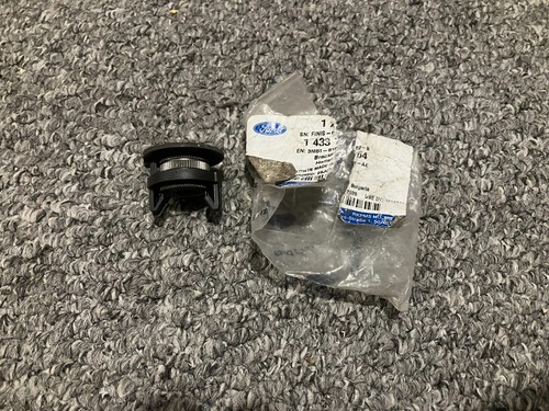 Ford C-Max Mk1 Bracket Genuine OEM 1433764 3M518186AE | eBay