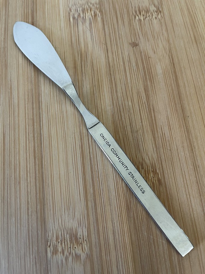 Oneida Community ISABELLA Stainless Black Floral Scroll BUTTER SPREADER ...