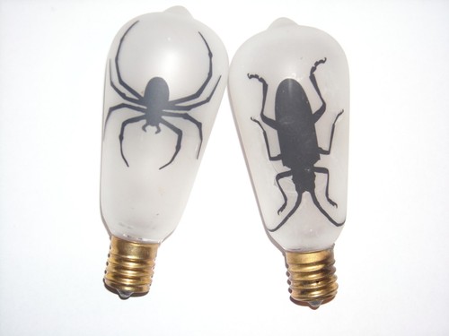 2 Scary Cockroach & Spider Halloween Light Bulbs C9 7W Bulbs Work Gag ...