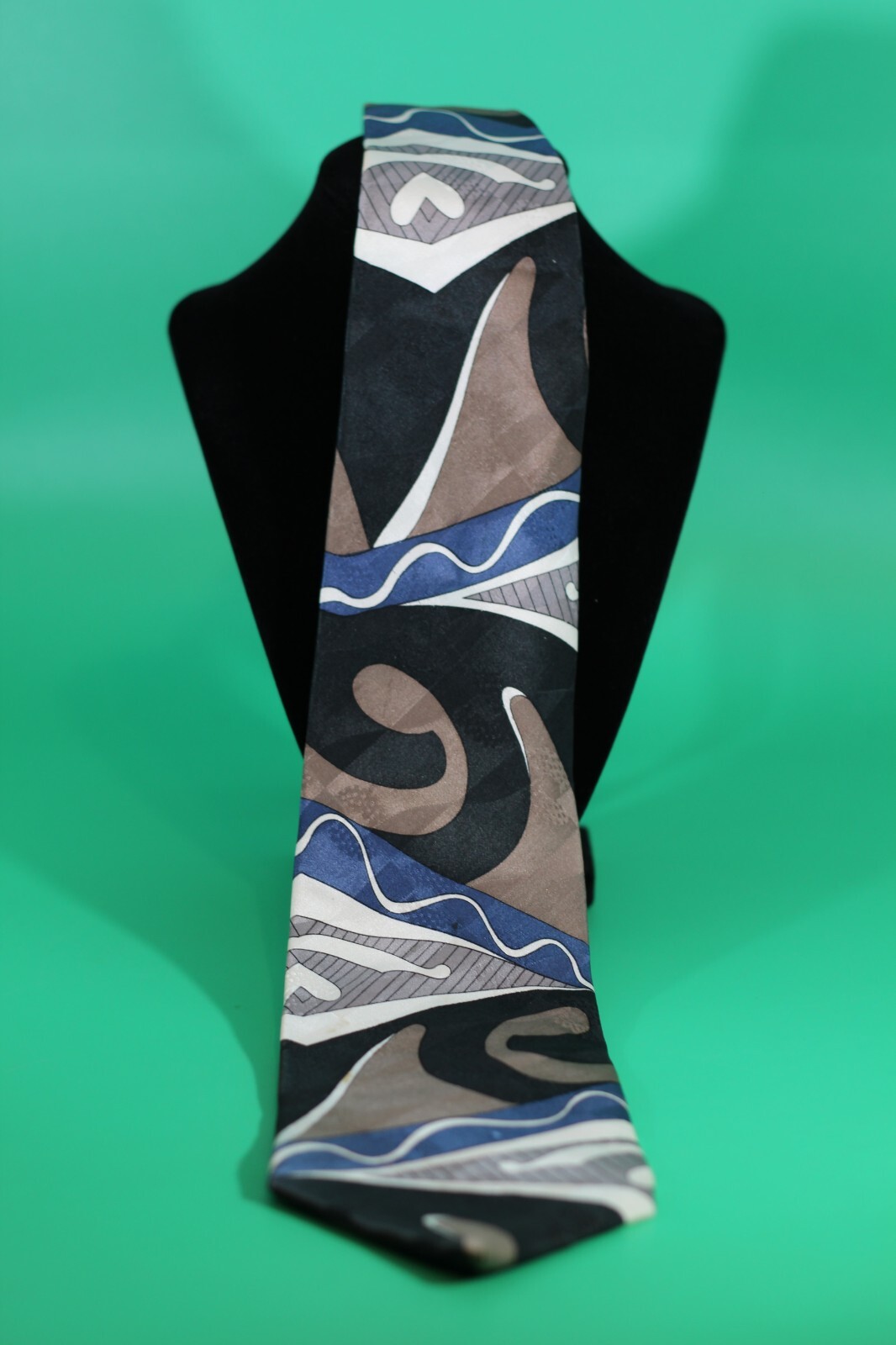 Rare Mid Century Modern Screenplay by Martin Wong Tie - Gem