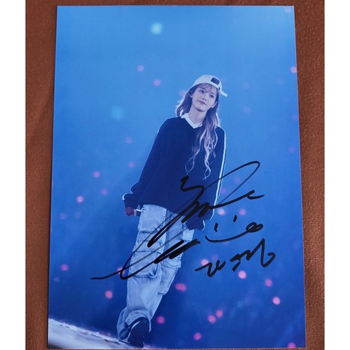 K-POP IU Lee Ji Eun Autographed Signed Photo Autographs Collectibles 4* ...